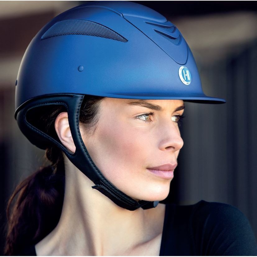 Reithelm Defender Pro Matt von OneK günstig bestellen | tiierisch.de